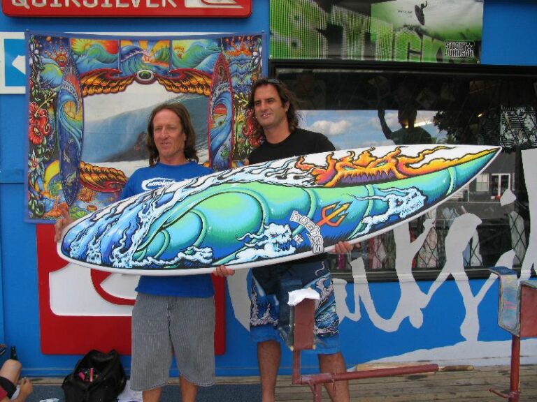 Raglan Surf Co. Painting Demo and the Beauty of Raglan - Drew Brophy ...